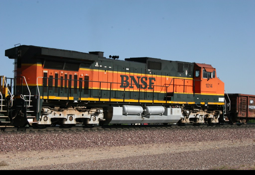 BNSF 1014
